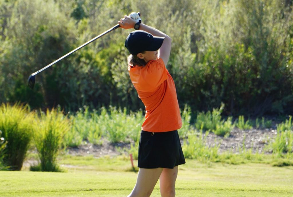 5 Best Women's Golf Hats For Sun Protection - Meant For Motion